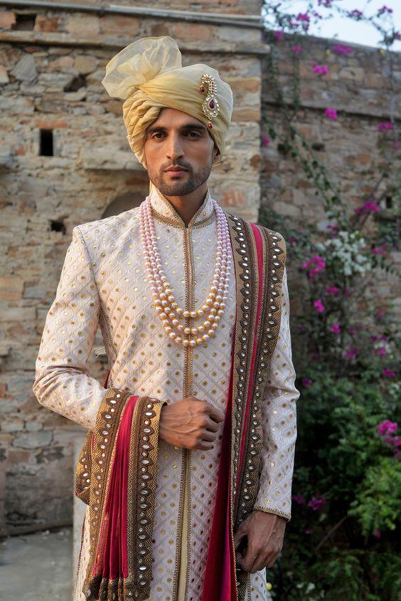 Discover The Turban Master's Exquisite Turban/Pagdi Styles